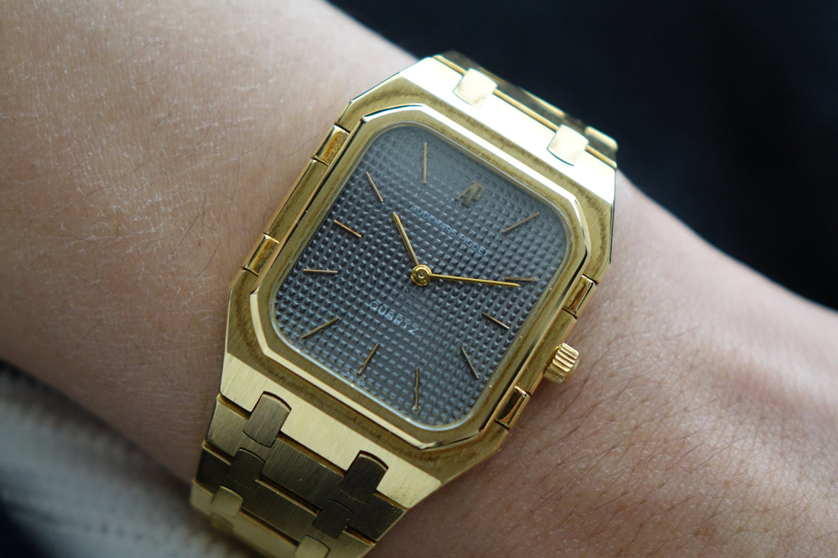Audemars Piguet Royal Oak Jumbo Square 6005BA 18k yellow gold watch on ...